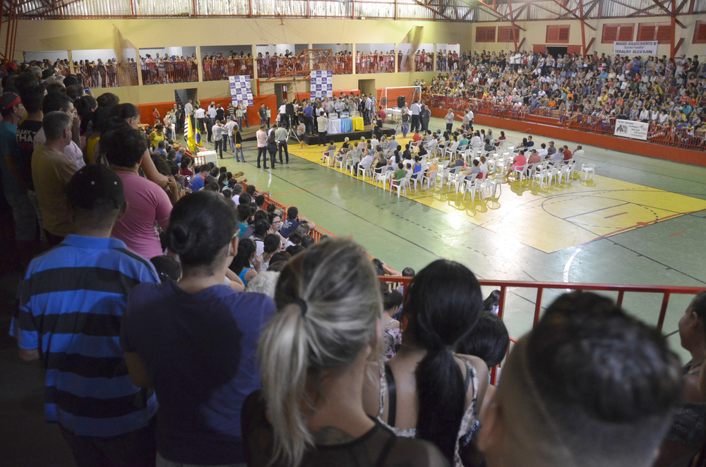 Prefeitura de Bilac realiza sorteio de 51 casas - JORNAL COMUNICATIVO